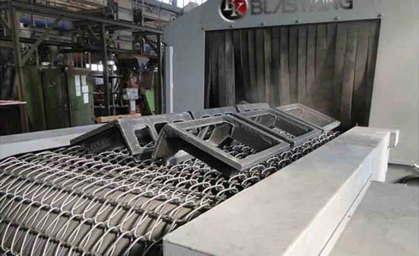 Mesh Belt Shot Blasting Machine-Superior Performance from BlastKing