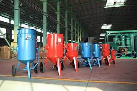 Superior Performance-BlastKing's Free Type Sand Blasters